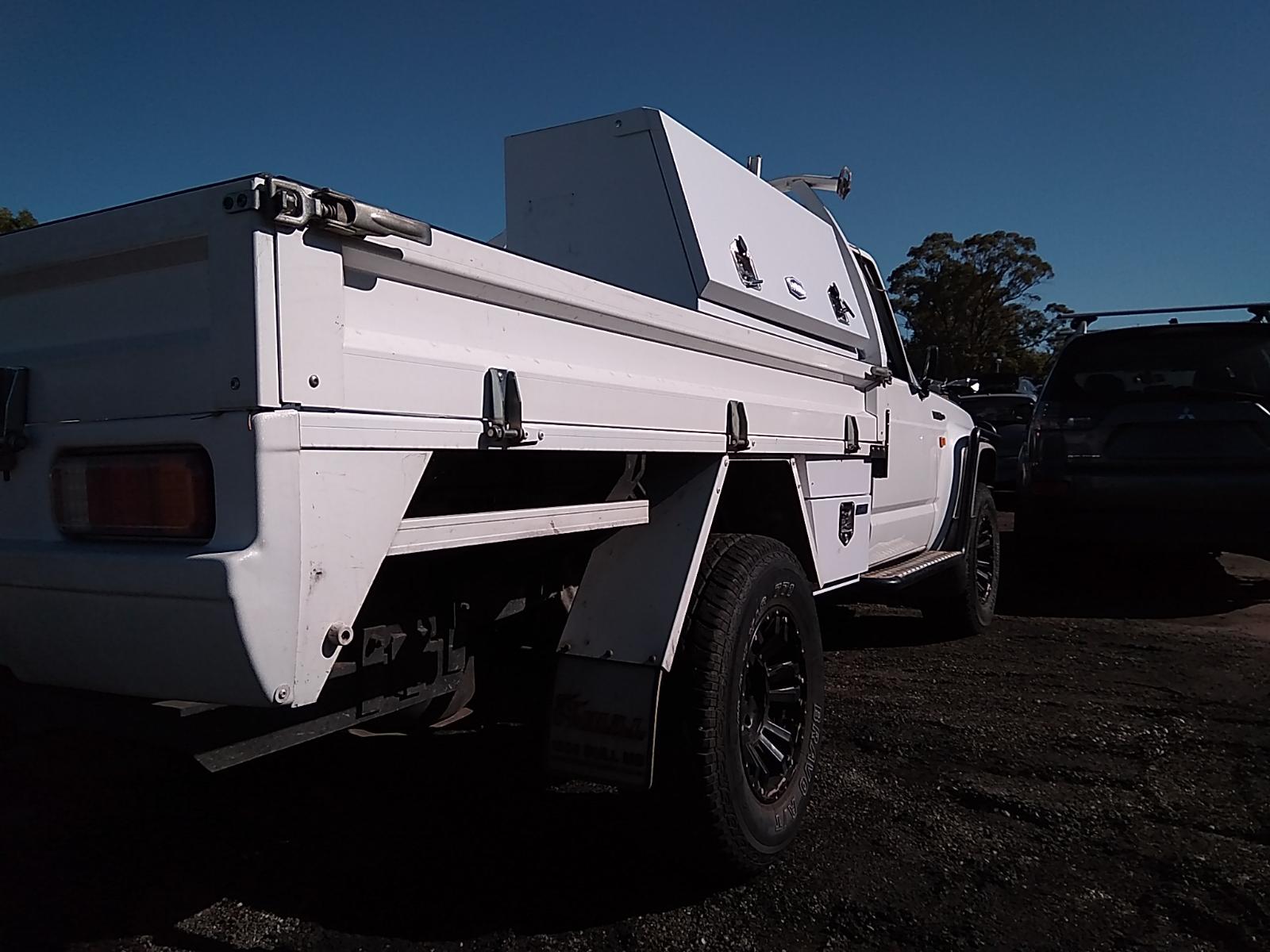 Ute Back Patrol Nissan 1995